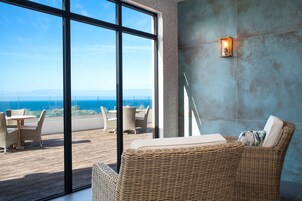 Salas para tratamentos a dois, sauna seca, banheira de hidromassagem