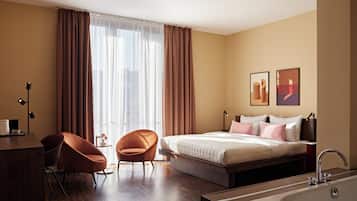 Quarto Nobre, banheira | Roupa de alta qualidade, camas de colchão pillowtop, minibar