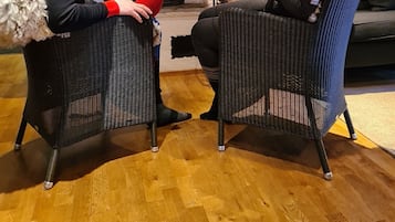TV de tela plana 32 cm com canais via satélite, TV