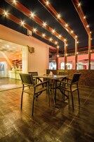 Almoços e jantares servidos 