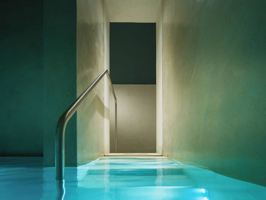 Sala(s) para tratamentos a casais, sauna, banheira de hidromassagem