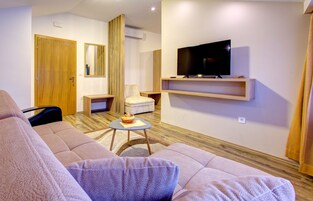 Quarto Deluxe | Roupa hipoalergénica, camas de colchão viscoelástico 