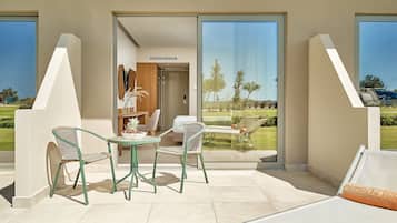 Quarto casal, vista para a piscina | Terraço/pátio