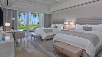 Quarto, 2 camas queen-size, junto ao mar | Lençóis de algodão egípcio, roupa de alta qualidade, edredões de penas