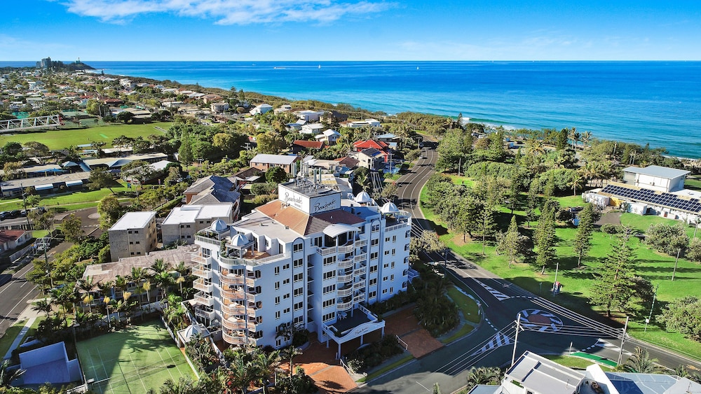 Beachside Resort - Kawana Waters - Sunshine Coast Queensland, Australia
