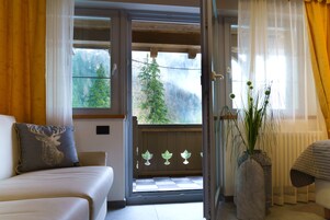 Quarto casal clássico | Vista do quarto