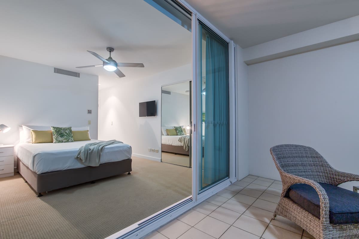 1 quarto, roupas de cama premium, cofres nos quartos
