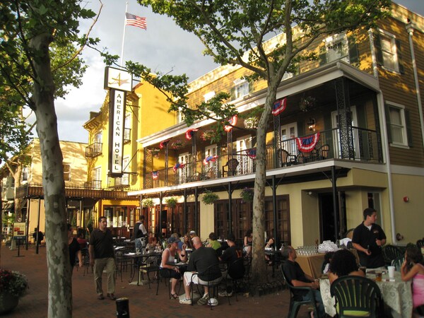 American Hotel - Freehold, NJ