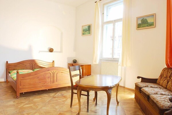 Cuba Bar & Hostel - České Budějovice