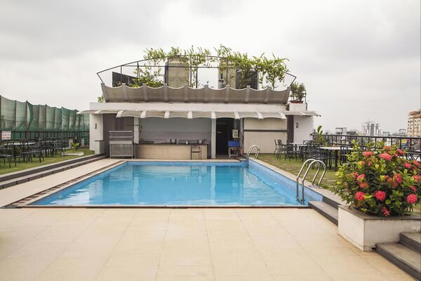 The Mercy Luxury Business Hotel - Kochi