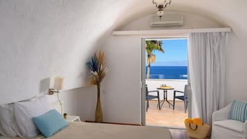Quarto standard, vista para o mar | Frigobar, berços grátis, roupa de cama