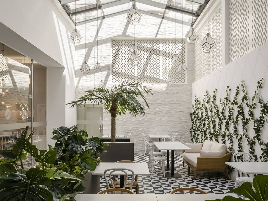 Pequeno-almoço continental diário incluído