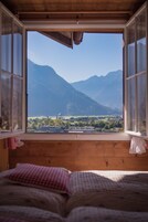 Quarto Duplo Panorâmico | Edredões de penas, com decoração personalizada 