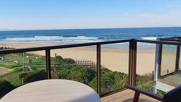 Estúdio executivo, 1 quarto, cozinha americana, de frente para o mar | Vista para praia/oceano