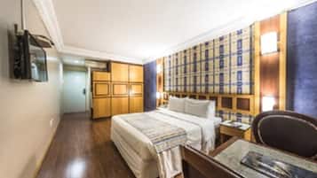 Quarto Duplo Deluxe | Minibar, secretária, Wi-fi grátis, roupa de cama fornecida