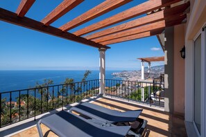 Apartamento, 2 quartos, vista para o mar | Terraço/pátio interior