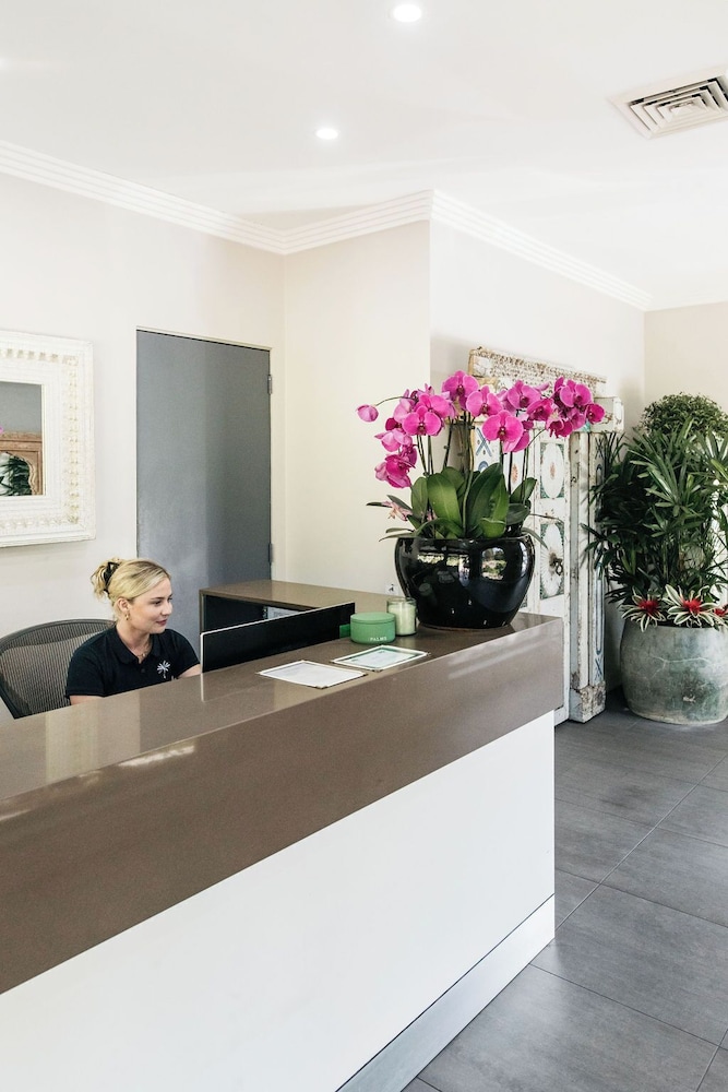 Checkers Resort & Conference Centre - North Shore
