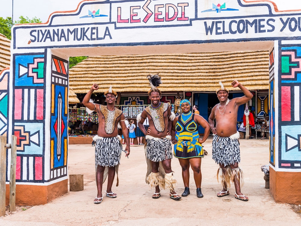 Aha Lesedi Cultural Village - Hartbeespoort