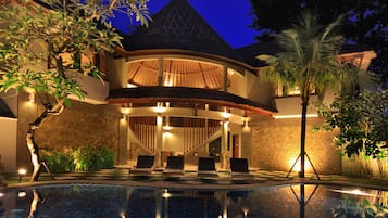 Deluxe Suite with Shared Facilities | Vista para o jardim