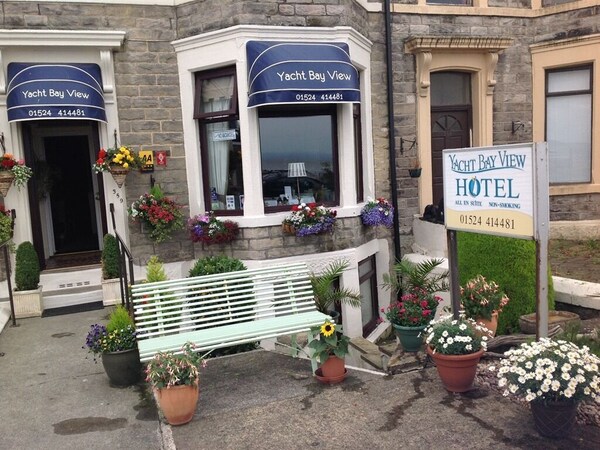 Yacht Bay View - Morecambe