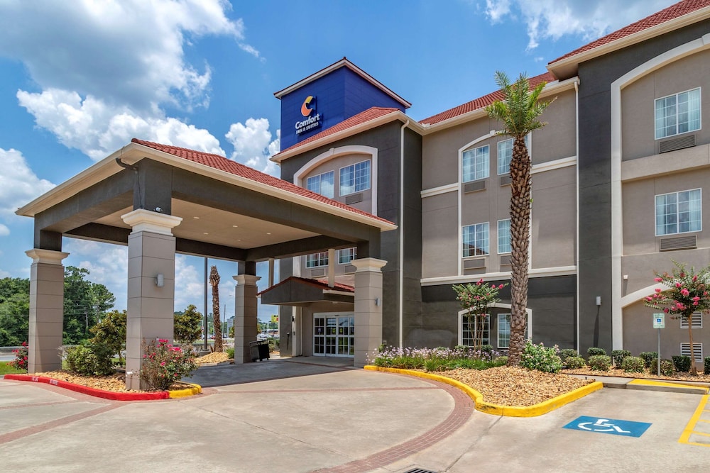 Comfort Inn & Suites - Cleveland, TX