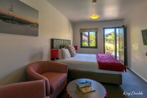 Quarto Duplo Premium (Queen Room) | Ferro/tábua de engomar, Wi-fi grátis, roupa de cama fornecida 