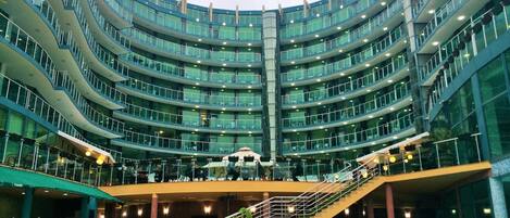 Piscina interna, piscina externa