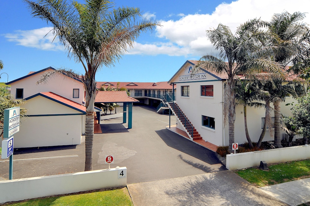 Academy At Botany Motor Inn - Waiheke Island