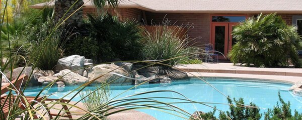 Cactus Cove - Tucson, AZ