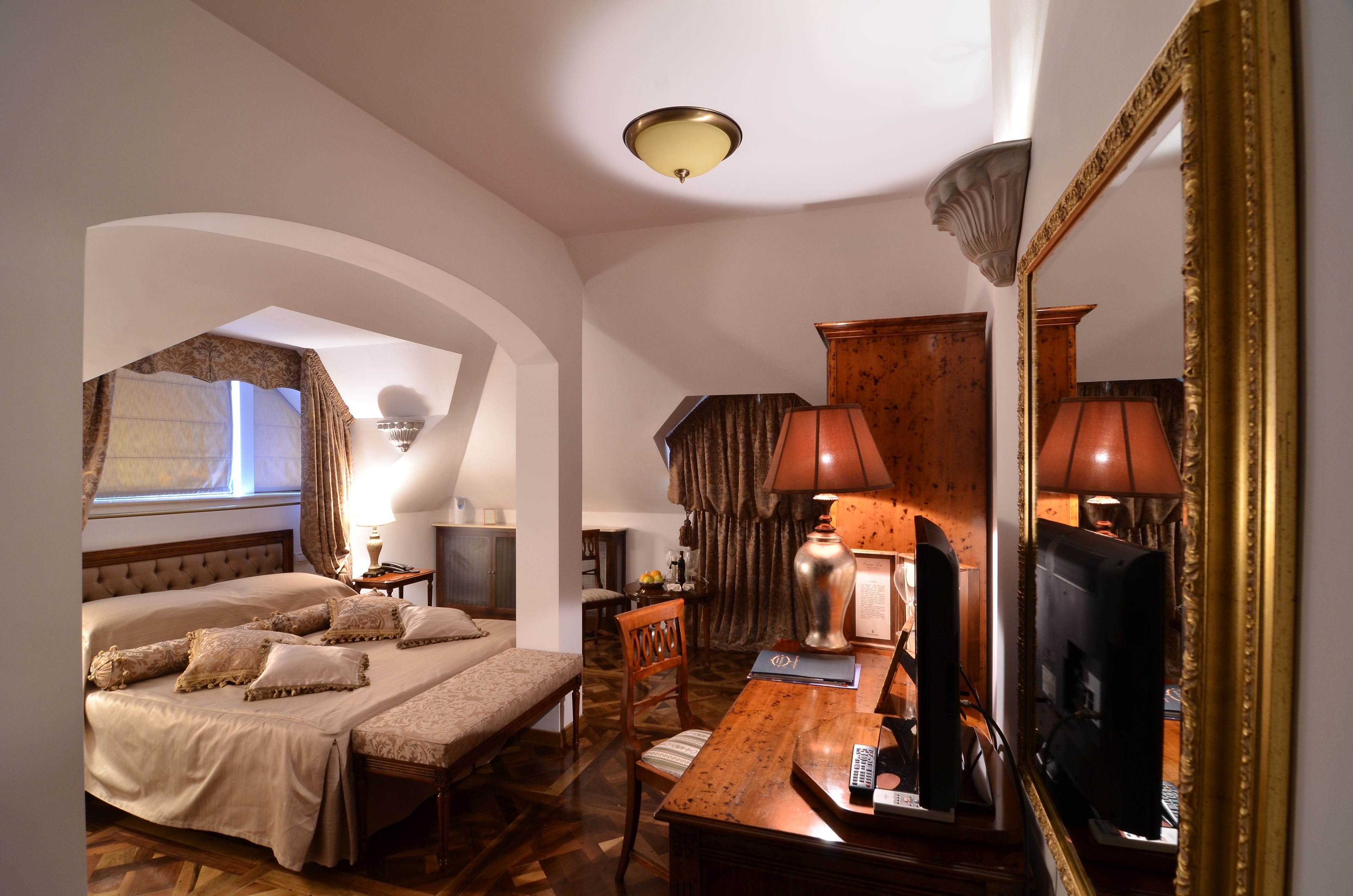 Quarto Duplo Standard | 1 quarto, lençóis de algodão egípcio, camas de colchão pillowtop 