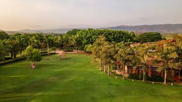 Fachada da propriedade