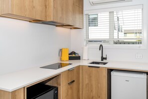 Estúdio luxo | Cozinha americana privada | Frigobar, micro-ondas, torradeira