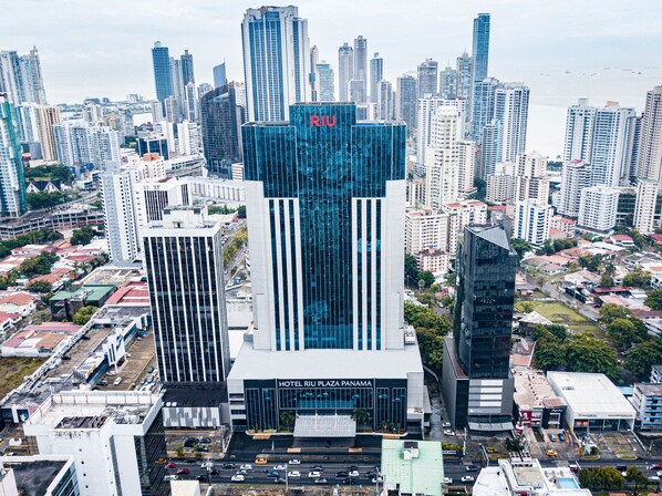 Book Hotel Riu Plaza Panama in Panama City | Hotels.com