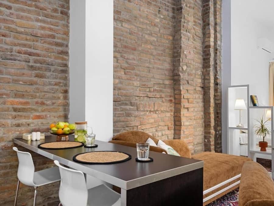 Suíte, sacada (4 adults) | Área de estar | TV LCD