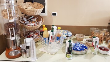 Buffet de pequeno-almoço