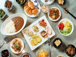 Café da manhã com buffet todos os dias mediante uma taxa