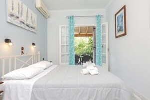 Apartamento família | Cofres nos quartos, ferros/tábuas de passar roupa, berços grátis