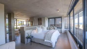 Quarto casal executivo, piscina particular | 1 quarto, roupas de cama premium, cofres nos quartos