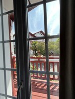 Quarto casal conforto | Camas com colchões de espuma com sistema de memória, frigobar