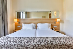 Roupas de cama premium, frigobar (abastecido com itens grátis)