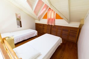 Apartamento Mezanino | Cortinas/cortinados opacos, Wi-fi grátis