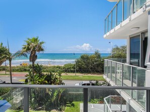 Apartamento, 2 quartos (Low Floor) | Com decoração personalizada, com mobília individualizada