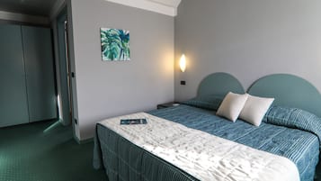 Quarto Duplo | Minibar, cofre no quarto, secretária, quartos insonorizados