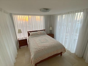 Penthouse, 3 quartos, vista para o oceano | Com decoração personalizada, com mobília individualizada 