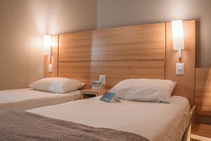 Quarto duplo standard | Roupas de cama premium