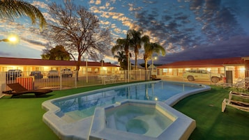 Piscina externa