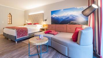 Suíte, sacada (Kuschelnest) | Roupas de cama antialérgicas, frigobar, cofres nos quartos, escrivaninha