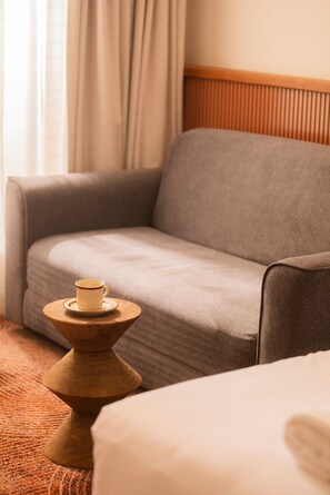 Quarto empresarial (King) | Ferros/tábuas de passar roupa, berços grátis, Wi-Fi de cortesia