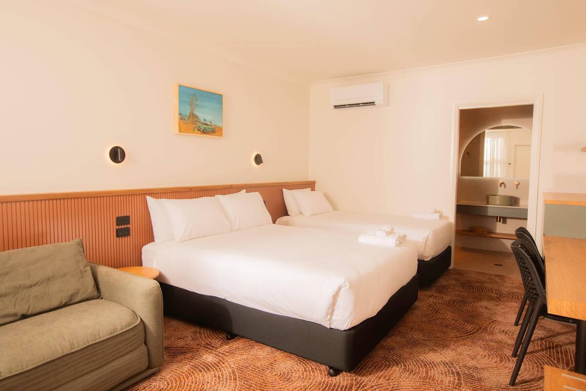 Quarto (Twin) | Ferros/tábuas de passar roupa, berços grátis, Wi-Fi de cortesia