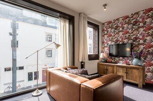 Televisor de ecrã plano de 15 polegadas com canais por cabo, televisor 